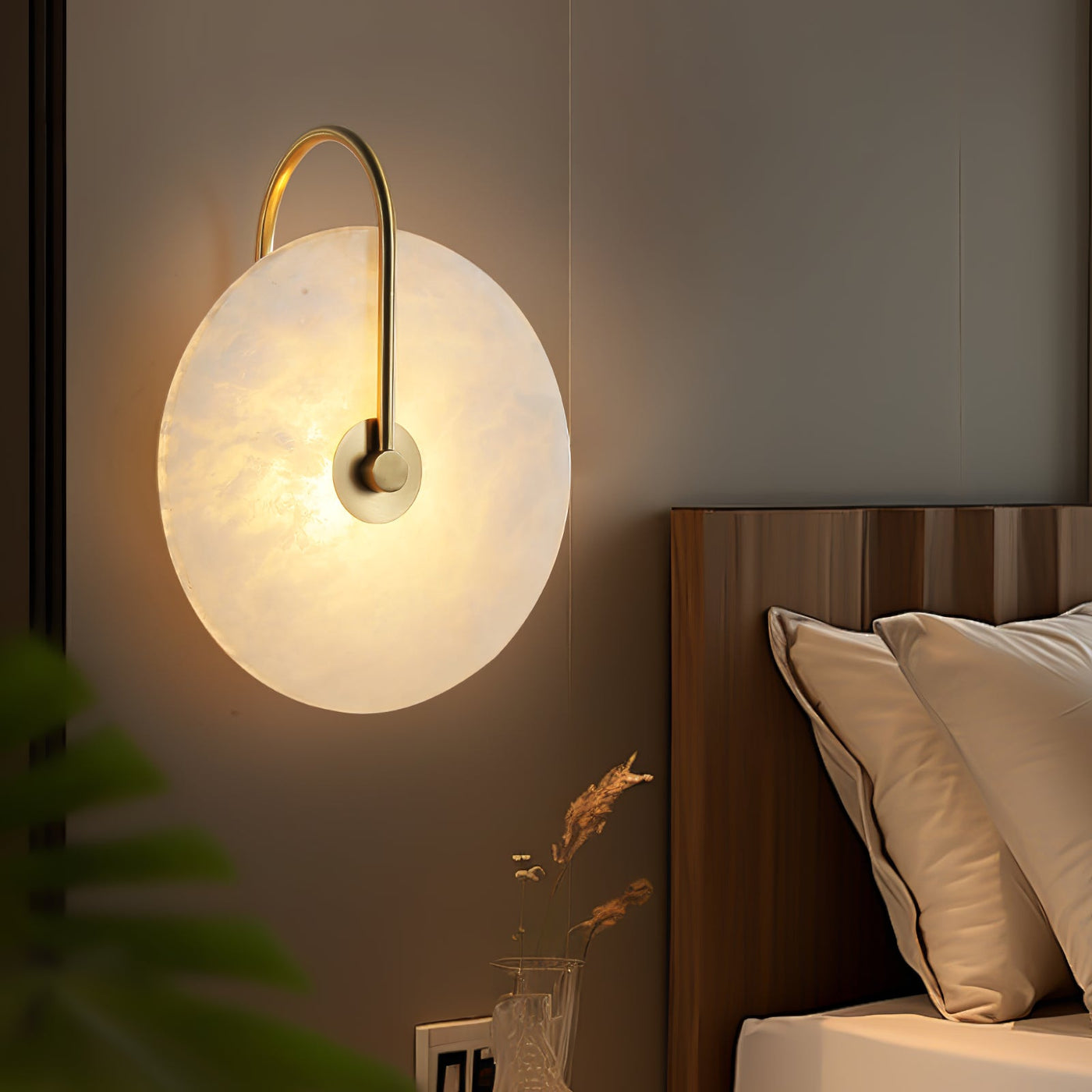 Alabaster LED Wall Lamp — Simprolos